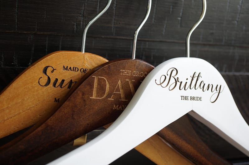 Custom Wedding Hangers | bxcreations